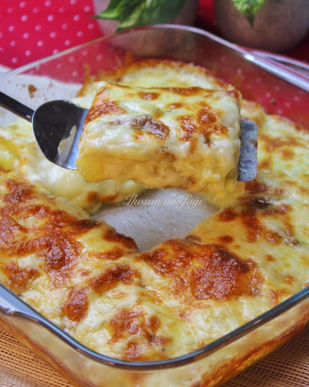 گراتن چیست؟